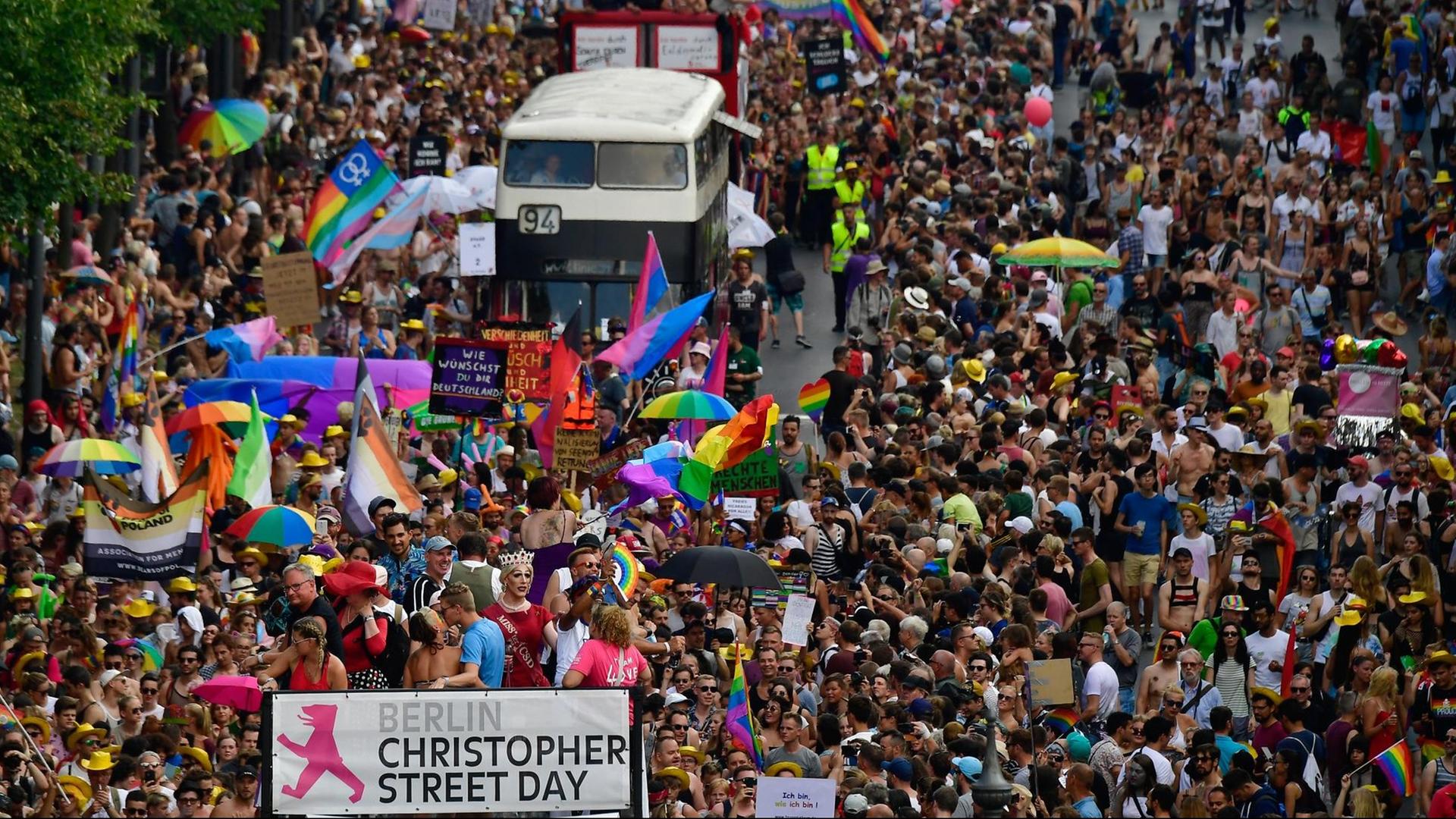 CSD in Berlin soll wieder mit großer Parade gefeiert werden