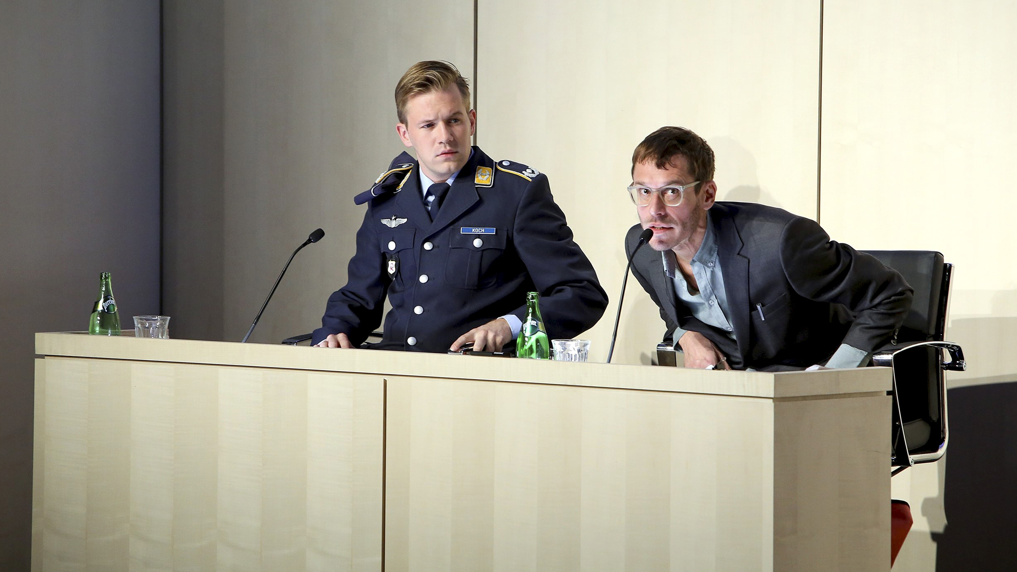 Aus den Feuilletons - ARD zeigt TV-Experiment "Terror - Ihr Urteil" | deutschlandfunkkultur.de