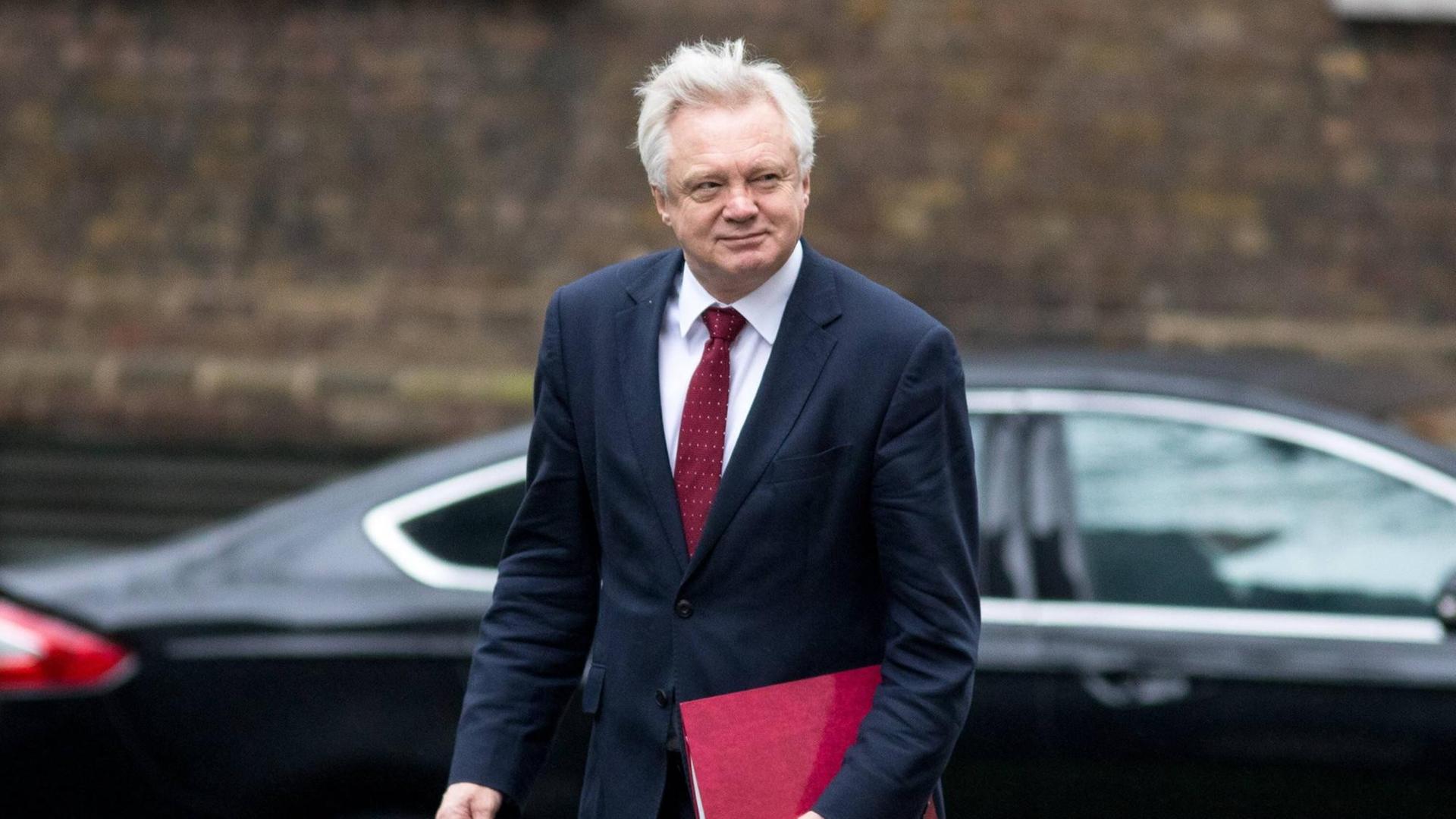 Brexit - Weißbuch enthüllt kaum Neues | deutschlandfunk.de