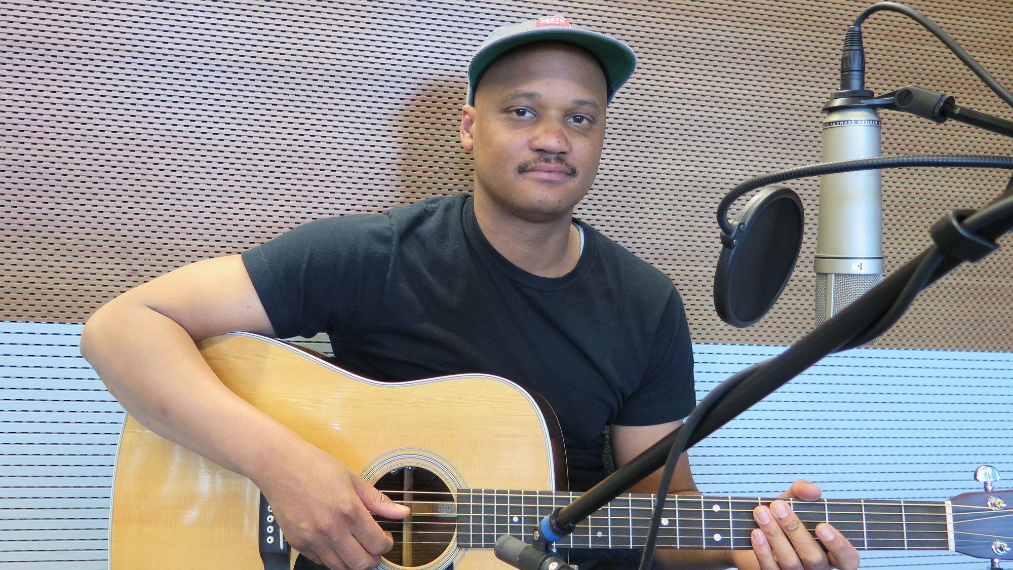 Musiker Son Little - Die eigene Stimme im Soul finden ...