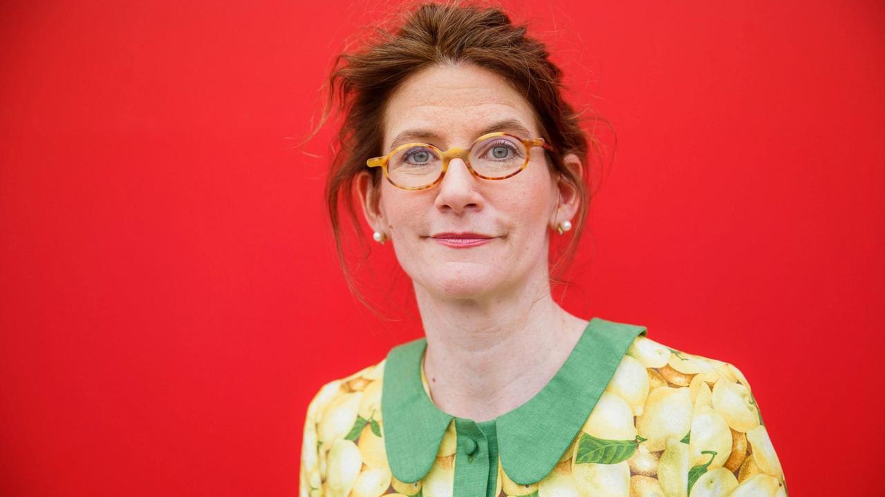 Anna-Katharina Hahn: "Aus und Davon" - Von ganz normalen Leuten mit ...