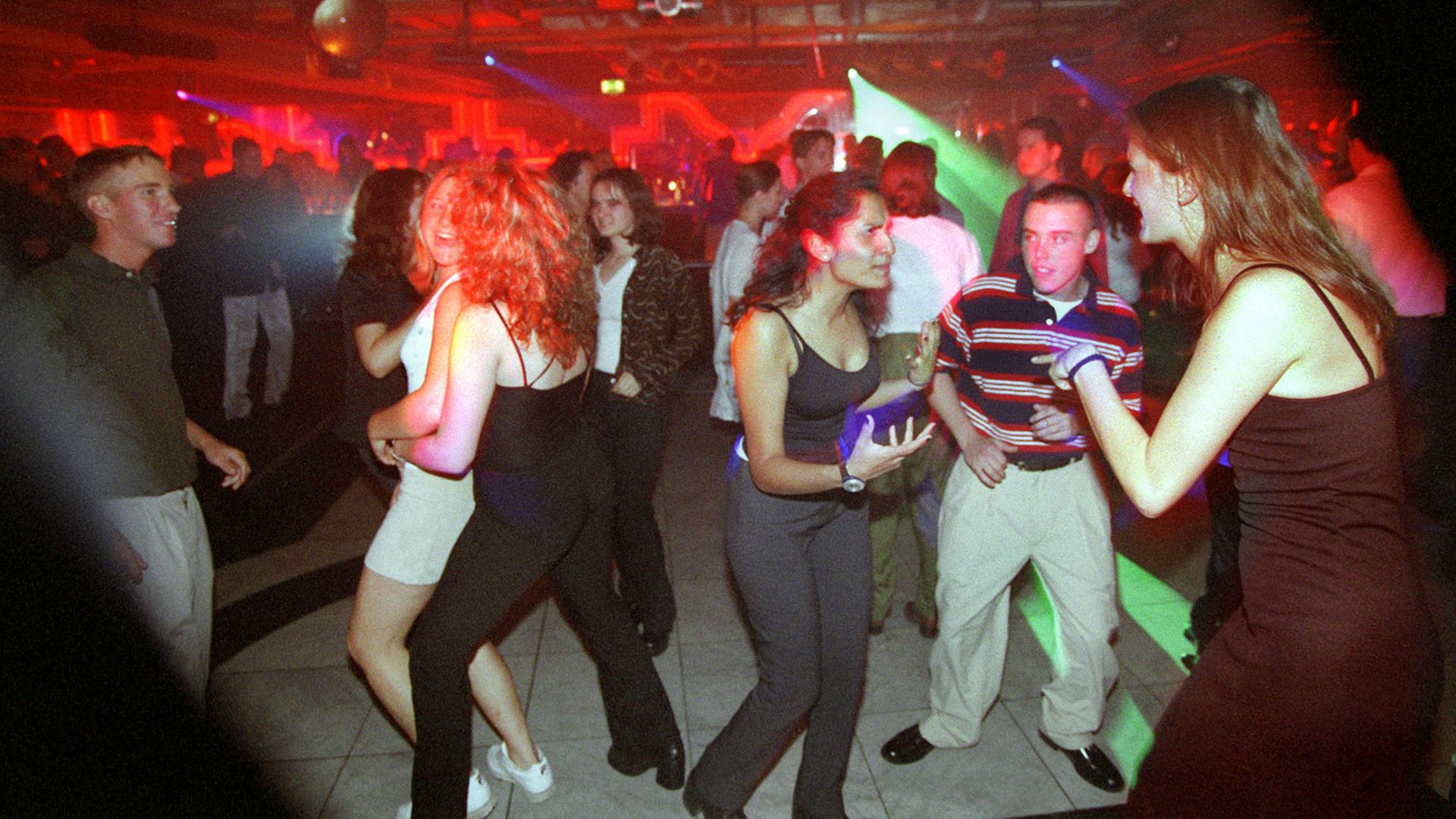 Ausstellung in Antwerpen - Raver - die letzte Jugendkultur Europas ...