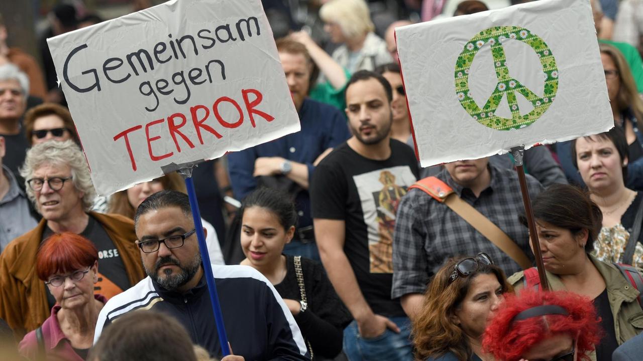 Friedens-Demo | nachrichtenleicht.de