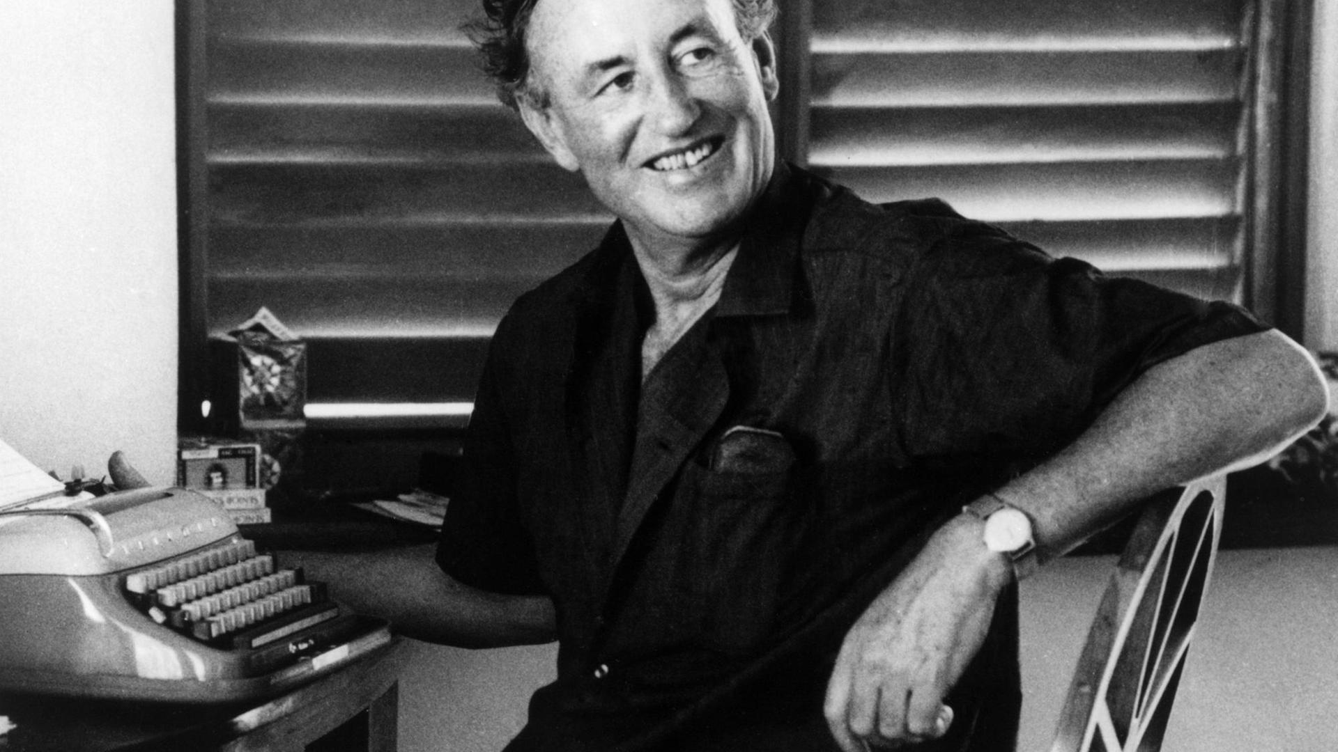 "James Bond"-Romane werden neu aufgelegt - geplante Änderungen sind ...