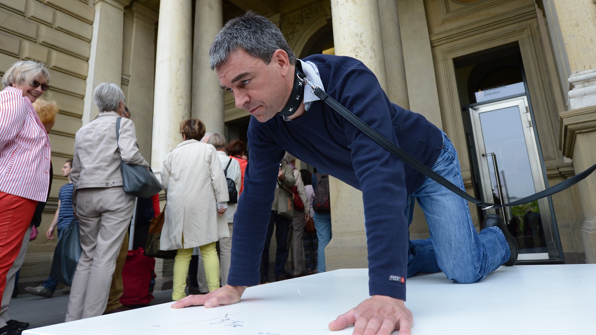 Frage des Tages - Kann Kunst stillhalten? | deutschlandfunkkultur.de