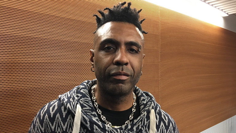 Neues Album "Love In Beats" - Soulsänger Omar startet noch mal durch ...