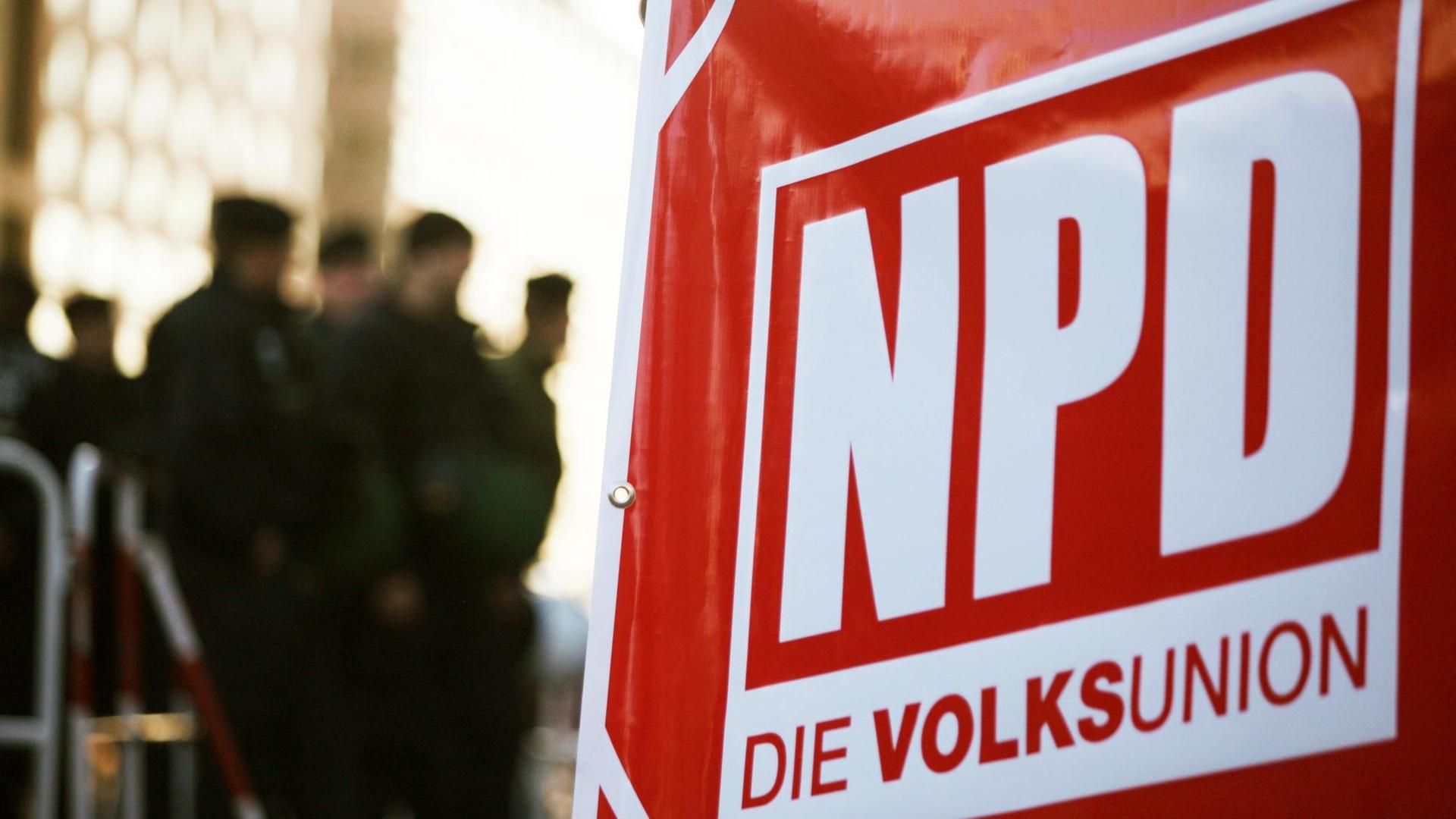 Mecklenburg-Vorpommern - Zweiter Anlauf für NPD-Verbotsverfahren