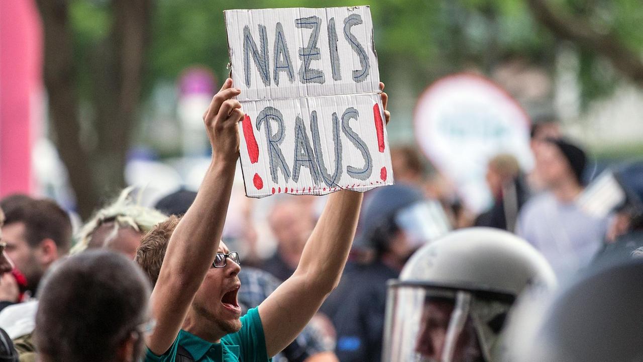 "Nazis raus" sorgt für Ärger