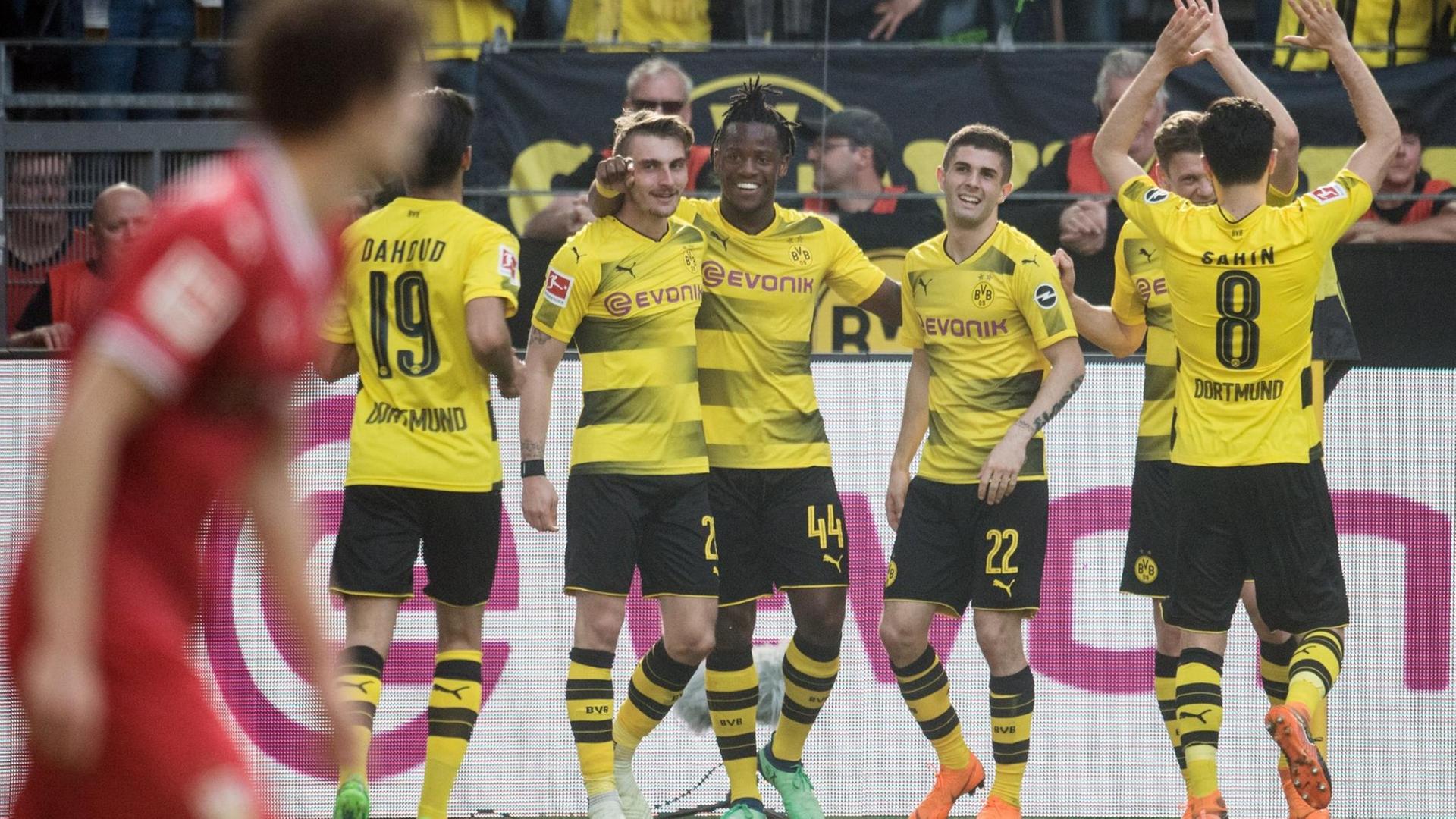 Borussia Dortmund - Wie geht's weiter beim BVB? | deutschlandfunk.de