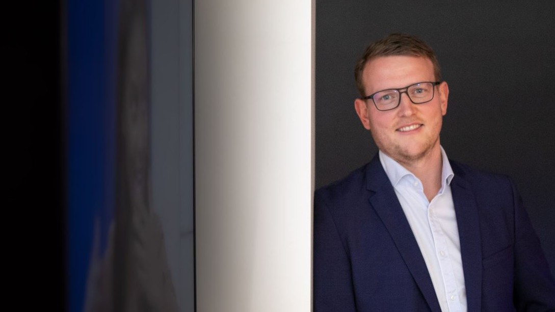 Extremismusforscher Matthias Quent - Wie sich der Aufstieg der Rechten ...