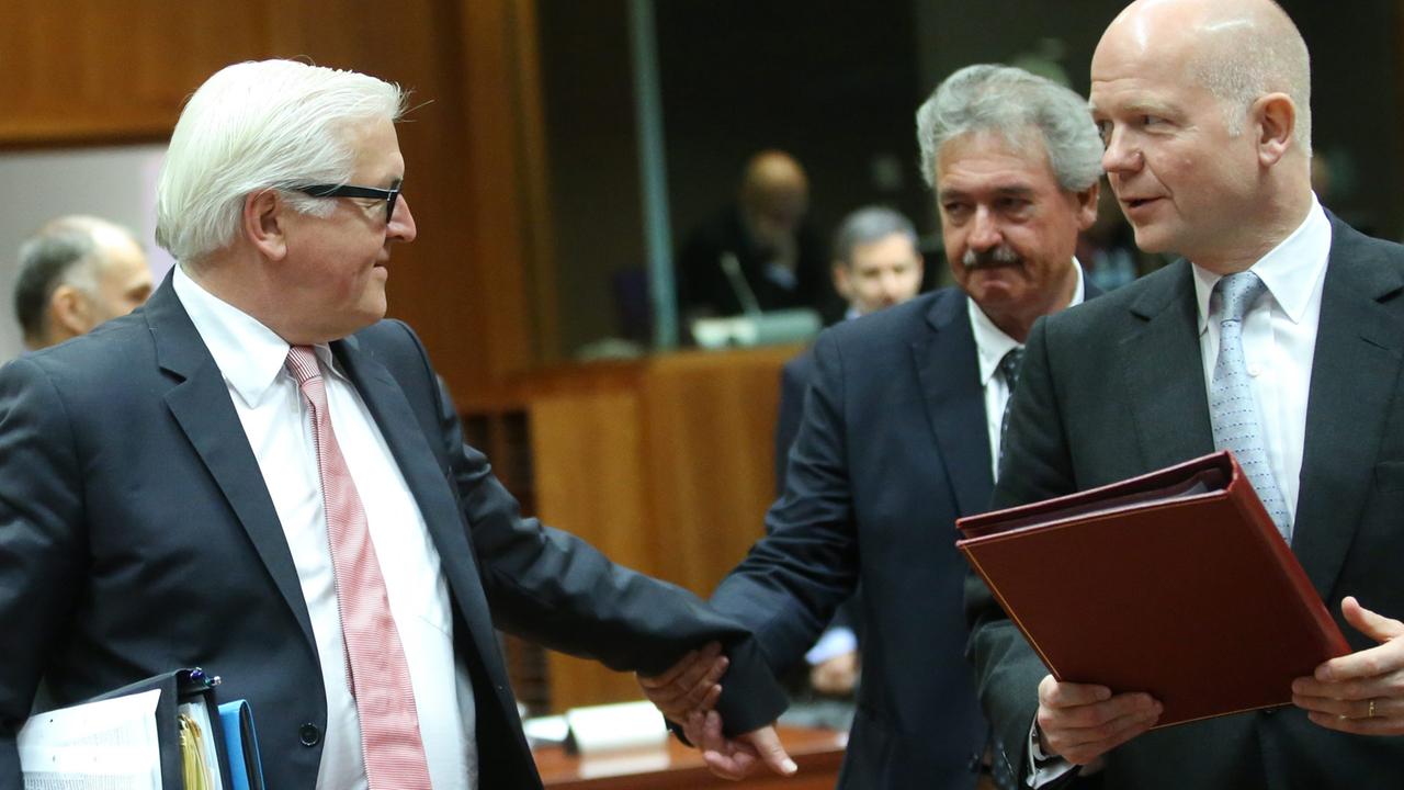 Diplomatie in der Ukraine-Krise - Runde Tische helfen nicht