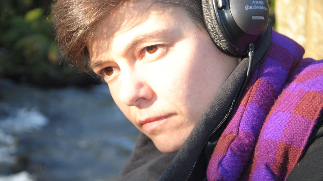 Daniela Seel - "Gedichte sind wie ein Mobile" | deutschlandfunkkultur.de