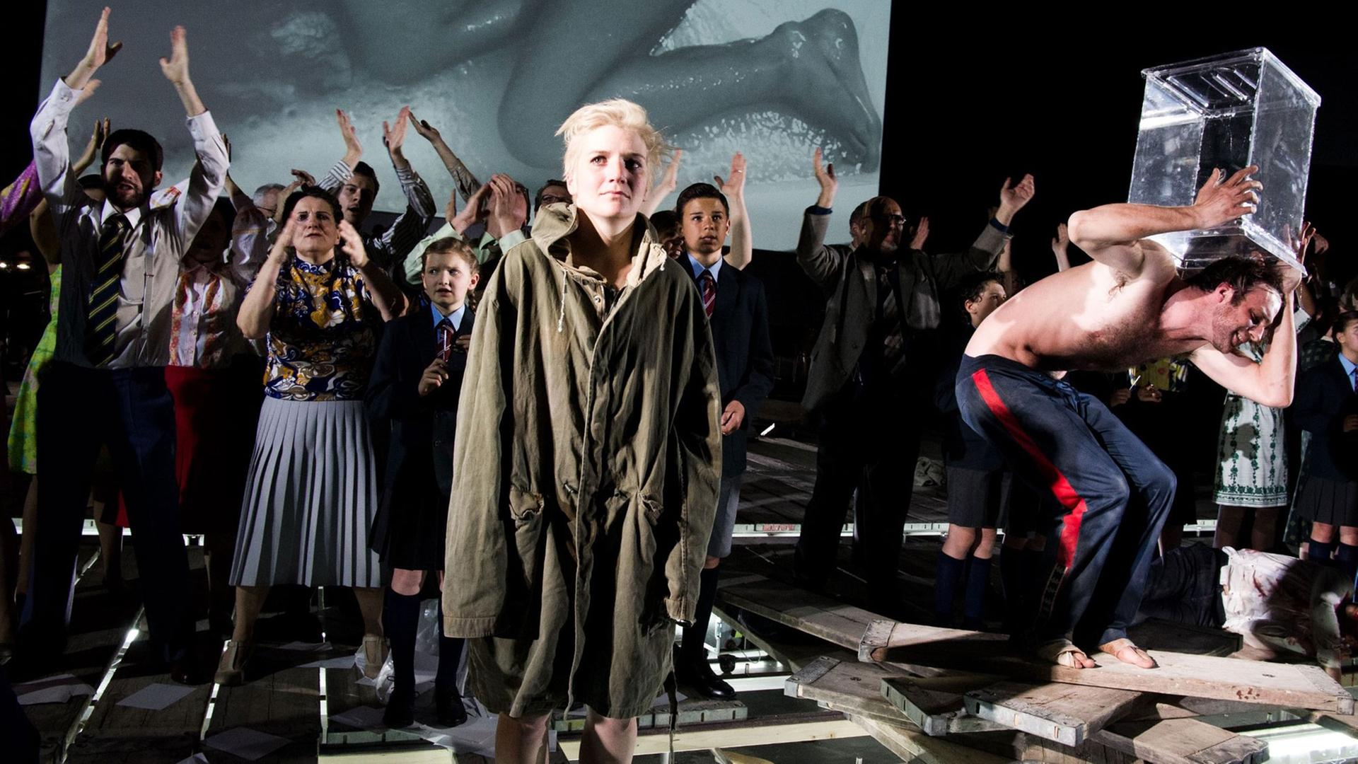 "Oresteia" am Theater Basel - Viel gewagt und noch mehr gewonnen ...