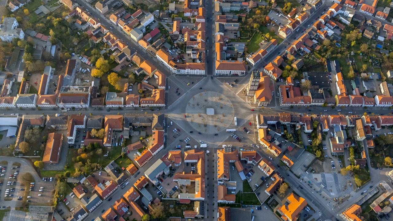 "Hidden Champions": Neustrelitz - Residenzstadt mit virtuellem Schloss