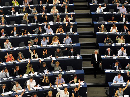 EU-Parlament - "Die Debatten lebendiger machen" | deutschlandfunkkultur.de