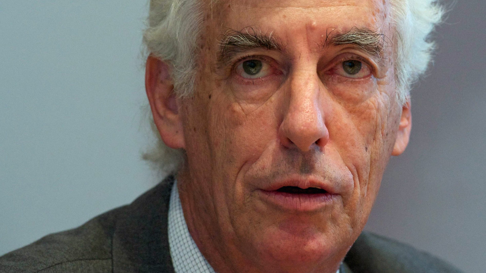 Historiker Moshe Zimmermann - "Netanjahu baut diesen Erzfeind Iran auf ...