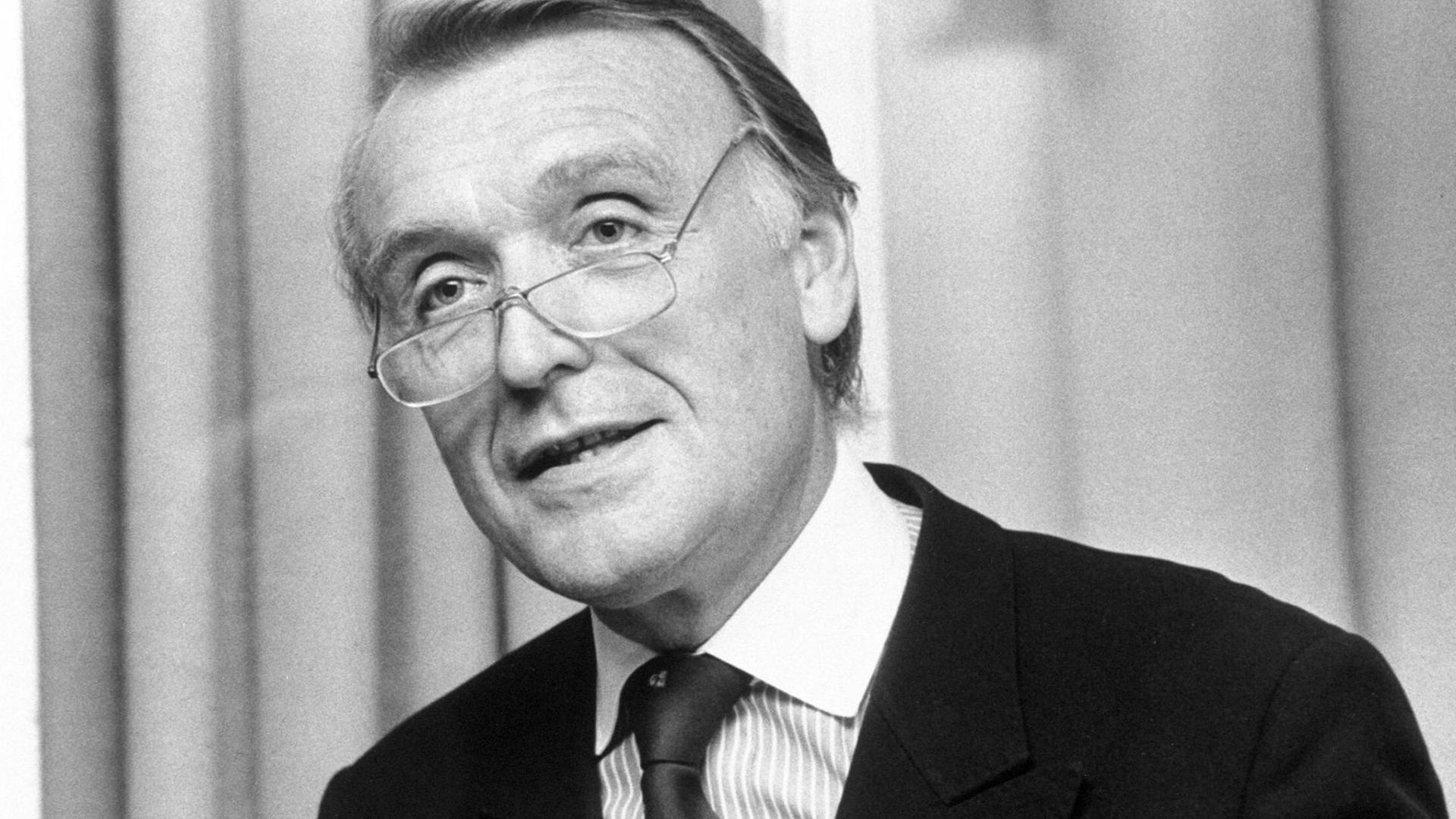 Transatlantiker Karl Kaiser - "Die Wahrheit gibt es für den US ...