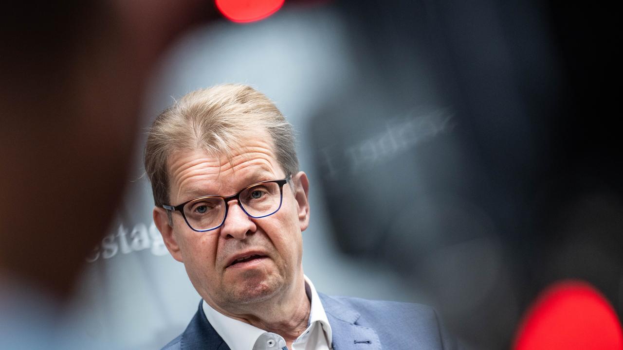 Koalitionsausschuss - Stegner erwartet heute oder morgen sehenswerte ...