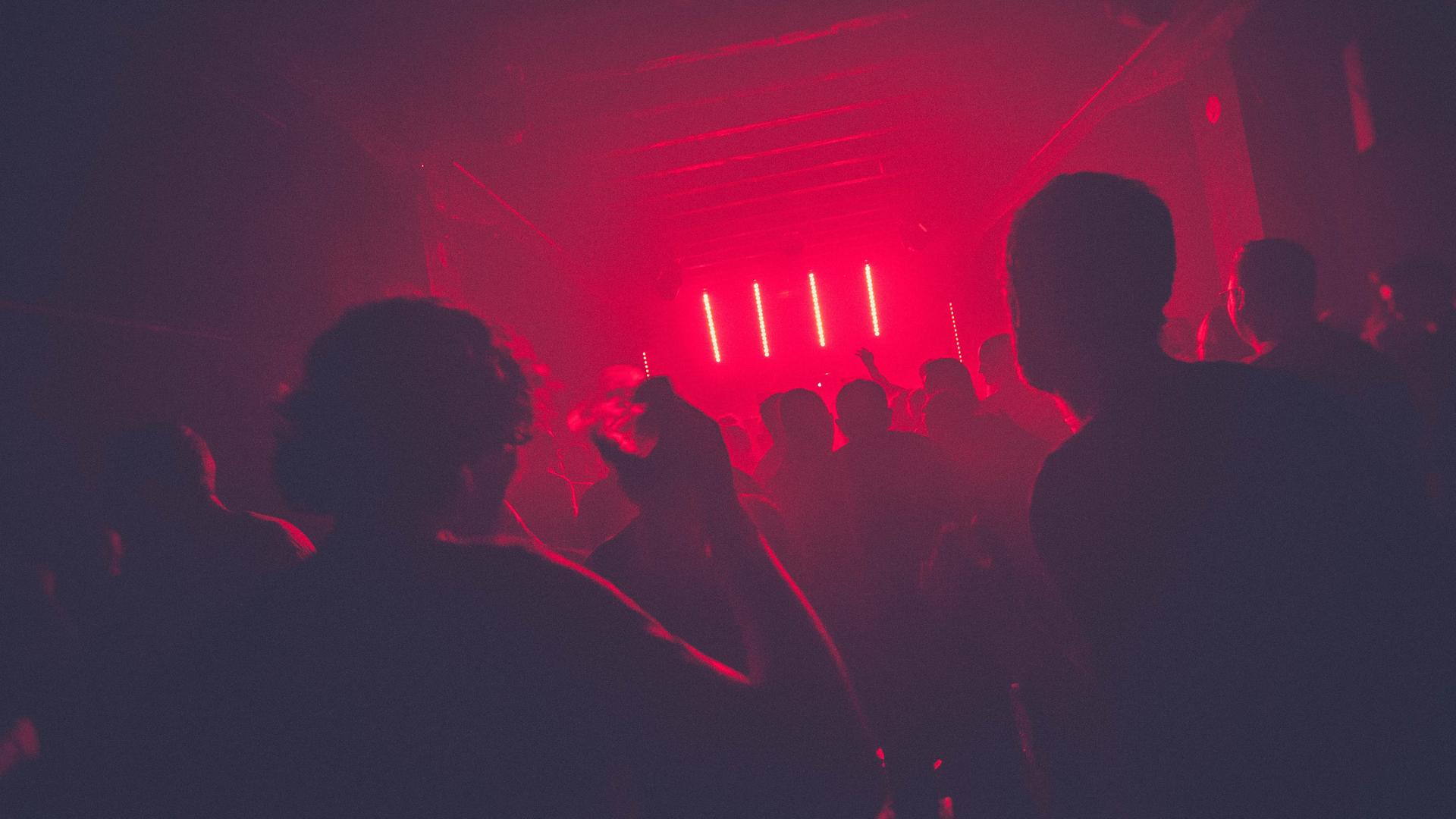 Feiern in der Klimakrise: Wie Clubs klimaneutral werden können